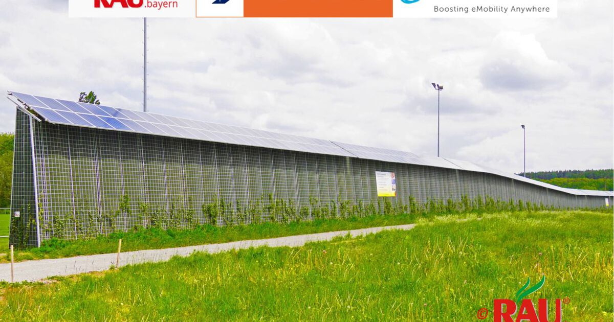 Begrünte Photovoltaik-Lärmschutzwand mit Schwungrad-Energiespeicher